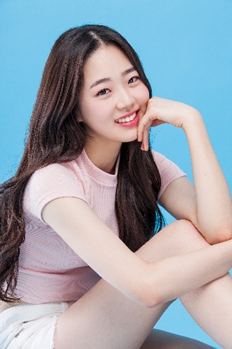 배우 김시은, EBS2 생방송 ‘판다다’ 고정 출연…캔디형 10년차 아이돌 지망생 맡아